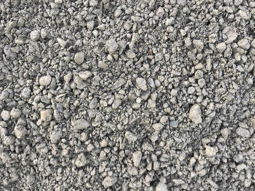 Crushed Limestone and Limestone Gravel: Best Sizes for Driveways ...